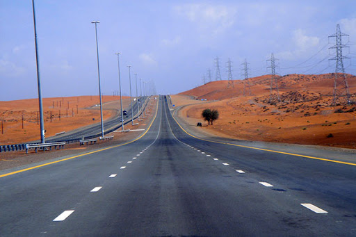 Oman awards $427m road development contracts