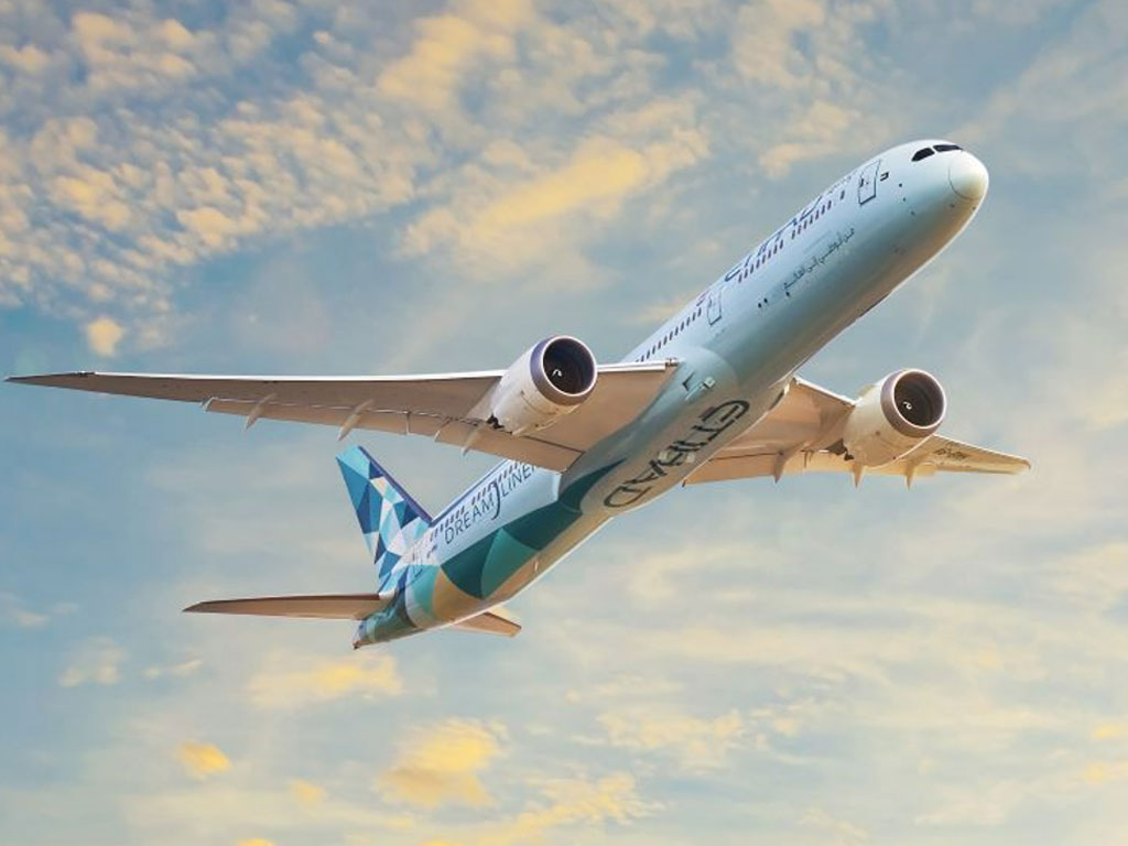 The first Etihad Airways flight to use Sustainable Aviation Fuel (SAF ...