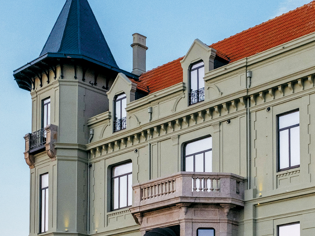 The beautiful façade of Vila Foz evokes its centuries-long presence